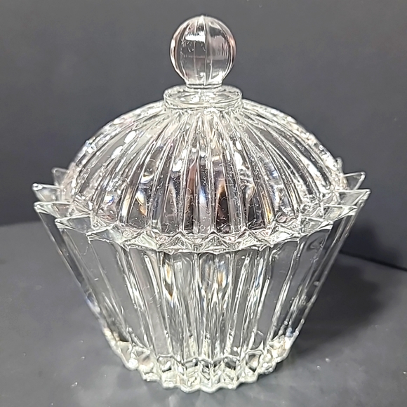 Mikasa | Art | Mikasa Dimond Fire Cupcake Oval Crystal Trinket Box ...